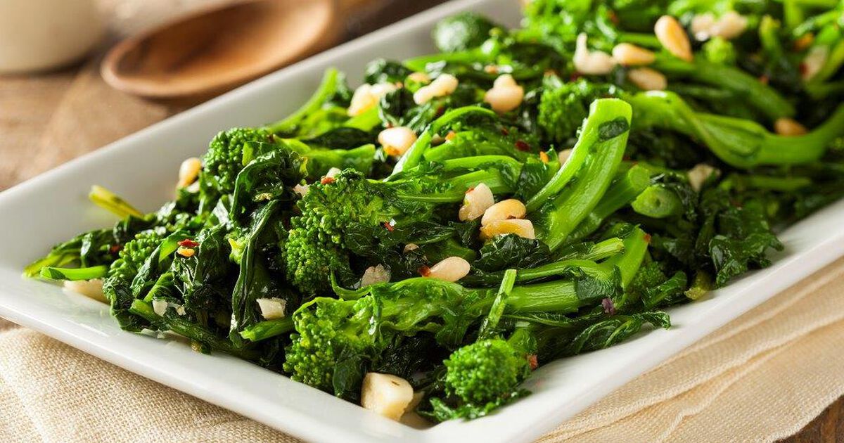 Broccoli Rabe and Sausage Bread - Recipes - Cuisinart