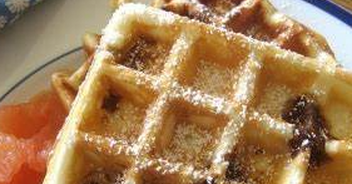 Light-as-Air Buttermilk Waffles - Recipes - Cuisinart