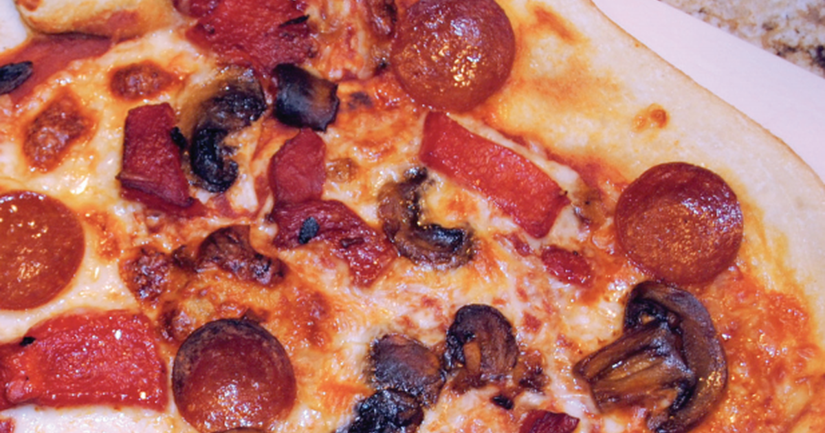 Spicy Pepperoni and Mushroom Pizza - Recipes - Cuisinart